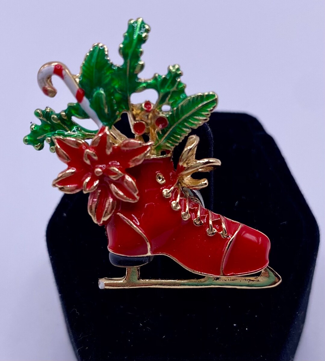 Small Red Enamel Ice Skate Boot Needle Minder/magnet - Etsy