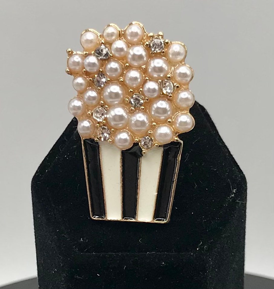 Fun Black and White Popcorn Bucket Pearl Crystal Needle Minder/magnet ...