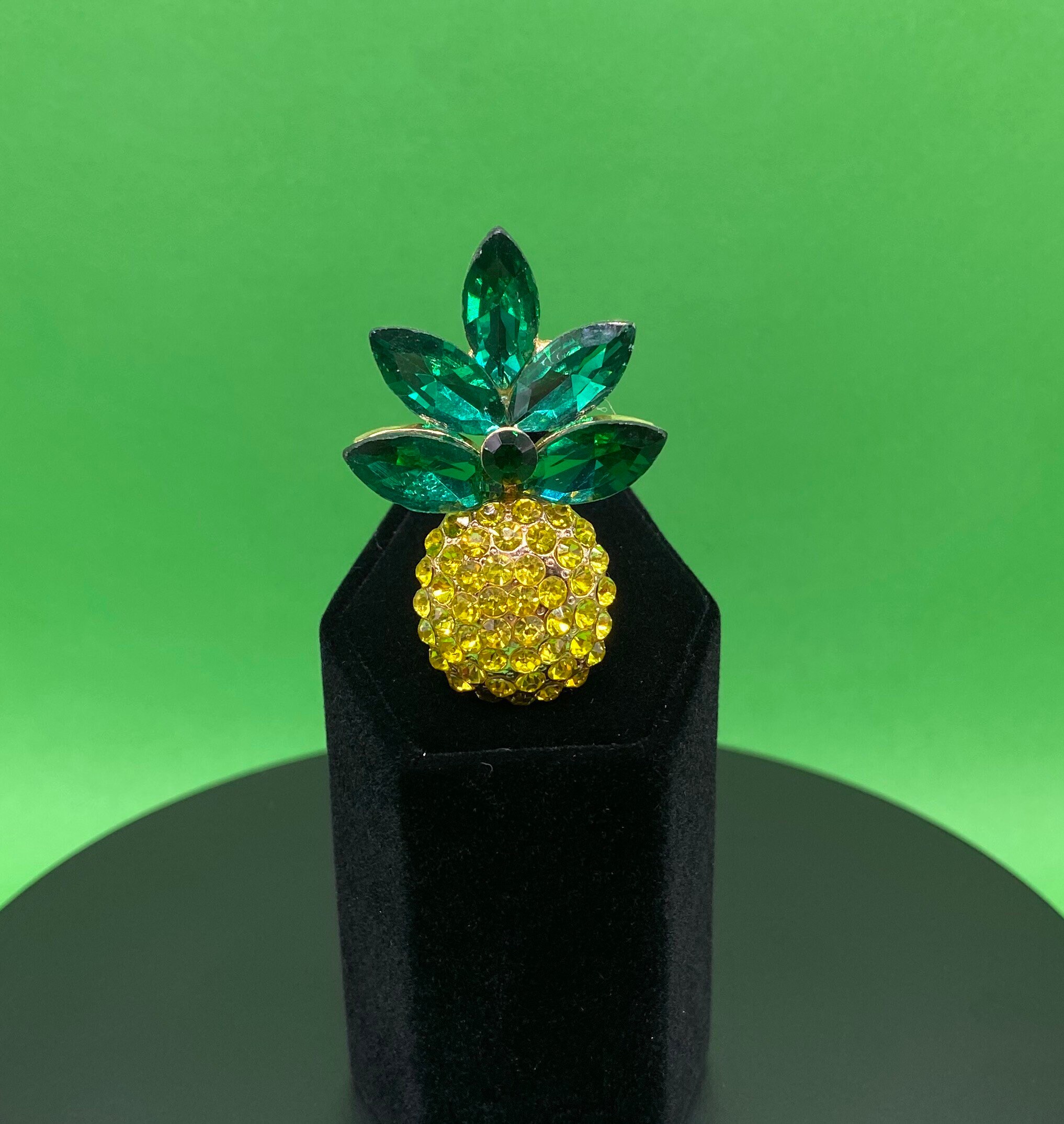 Stunning Yellow and Green Crystal Pineapple Needle | Etsy