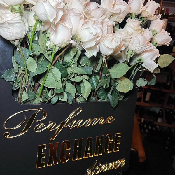 Flower Box Wedding Welcome Sign - Etsy