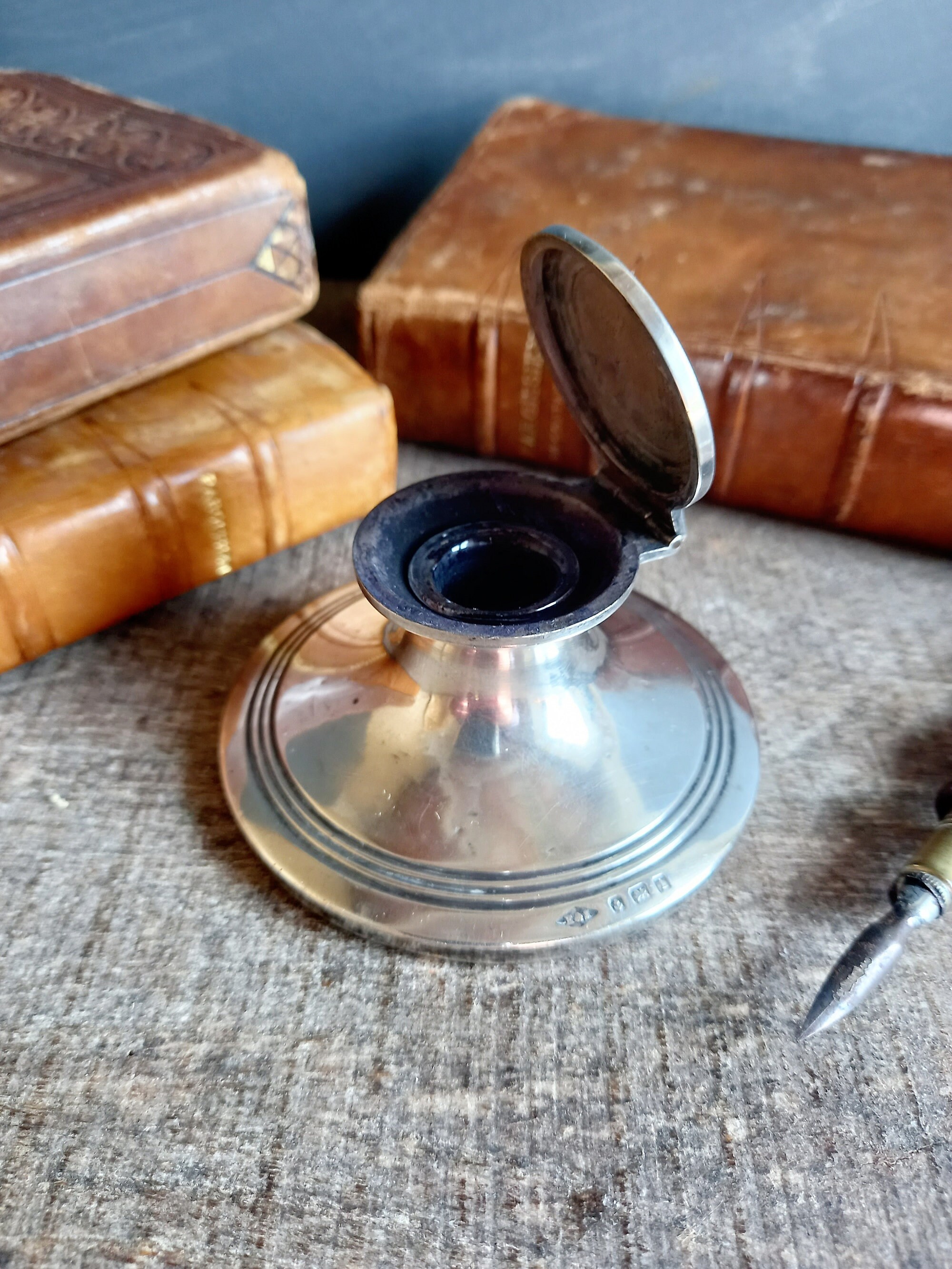 Pupitre encrier d'occasion