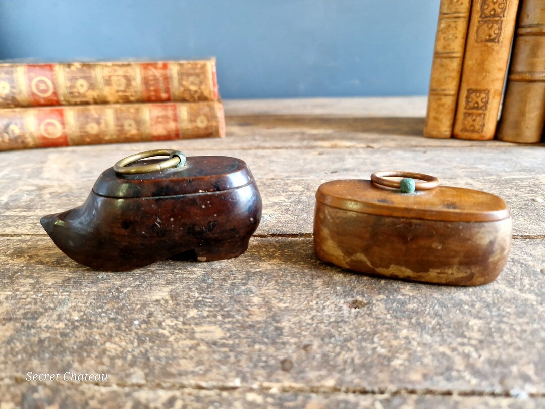 French Antique Snuff Boxes. Small French Snuff Boxes. Antique French ...