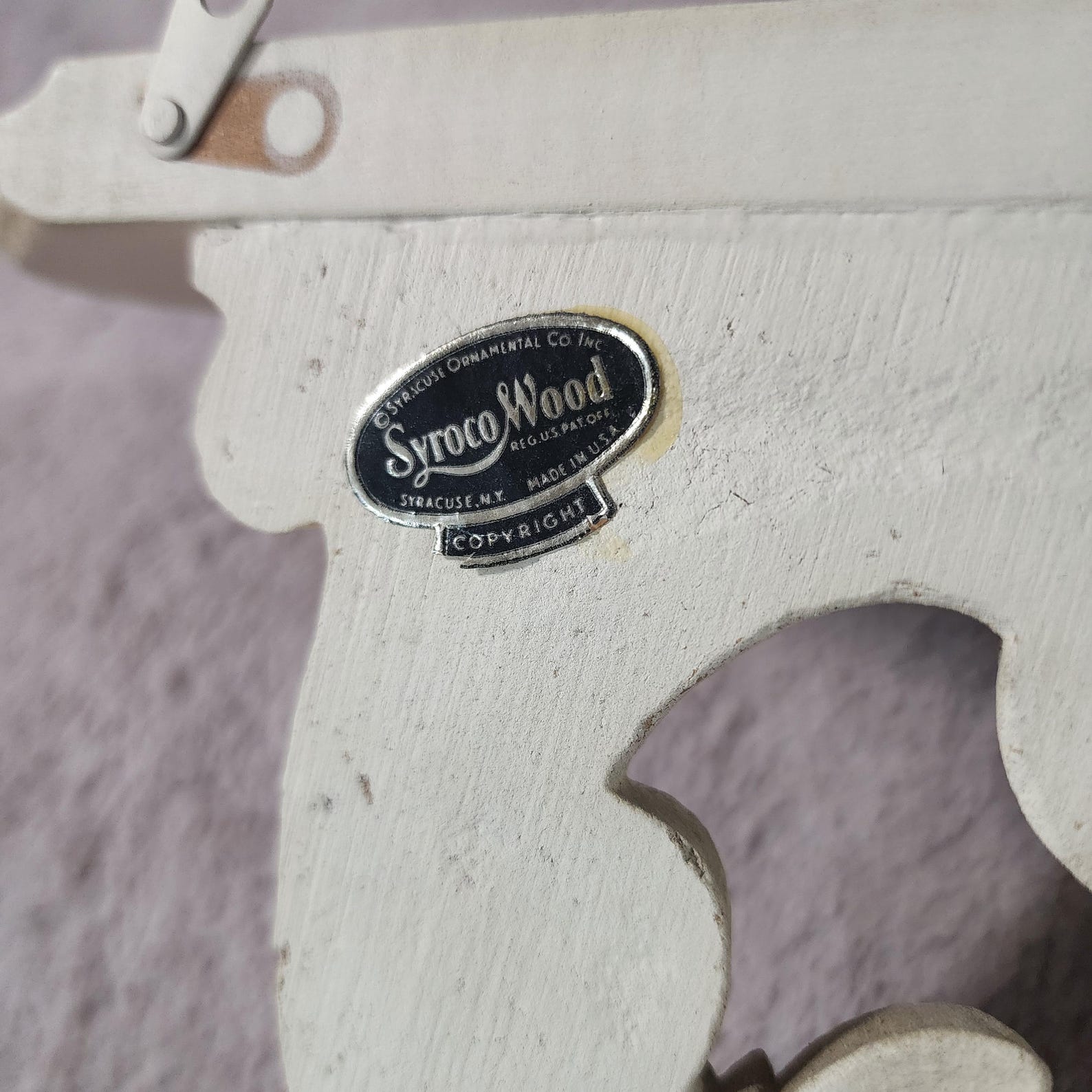 Vintage Pair of Syroco Wall Shelves, Ornate Victorian Style Sconces ...