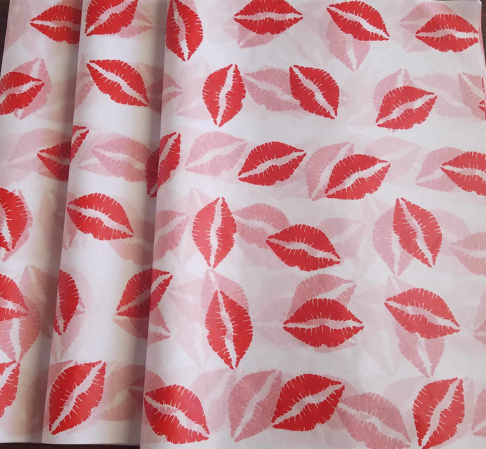 Tissue Paper, Lips Tissue Paper, Lipsense Packaging, Tissue Paper ...