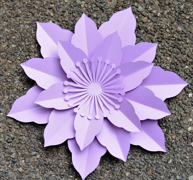 Purple PAPER FLOWERS Set. FREE Leaves | Etsy