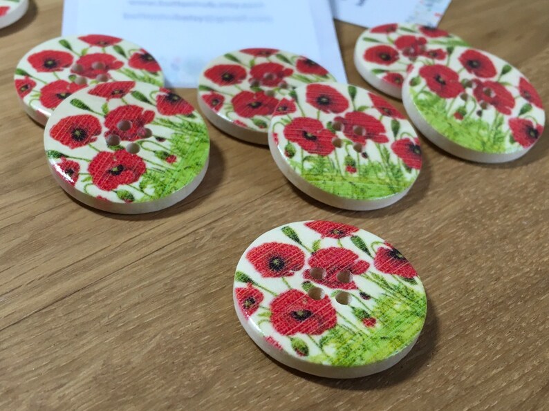 Poppy Field Large Wooden Buttons: Packs of 3 or 20 buttons | Etsy