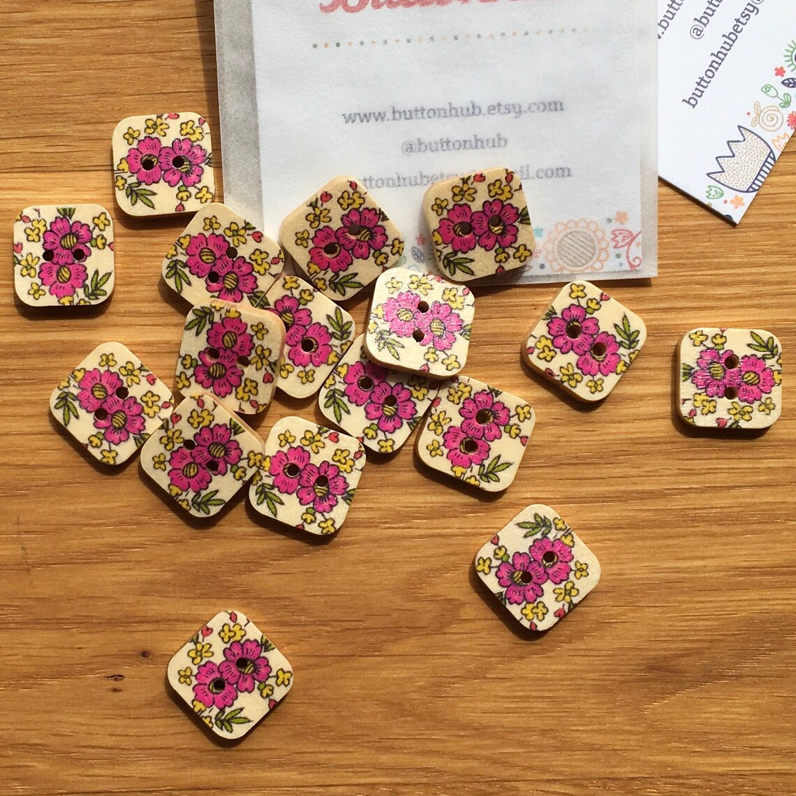 Square Flower Patterned Wooden Buttons: Packs of 6 Buttons - Etsy UK