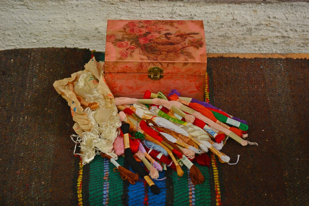 Vintage Mouline Threads,different Colors Embroidery Threads,vintage ...
