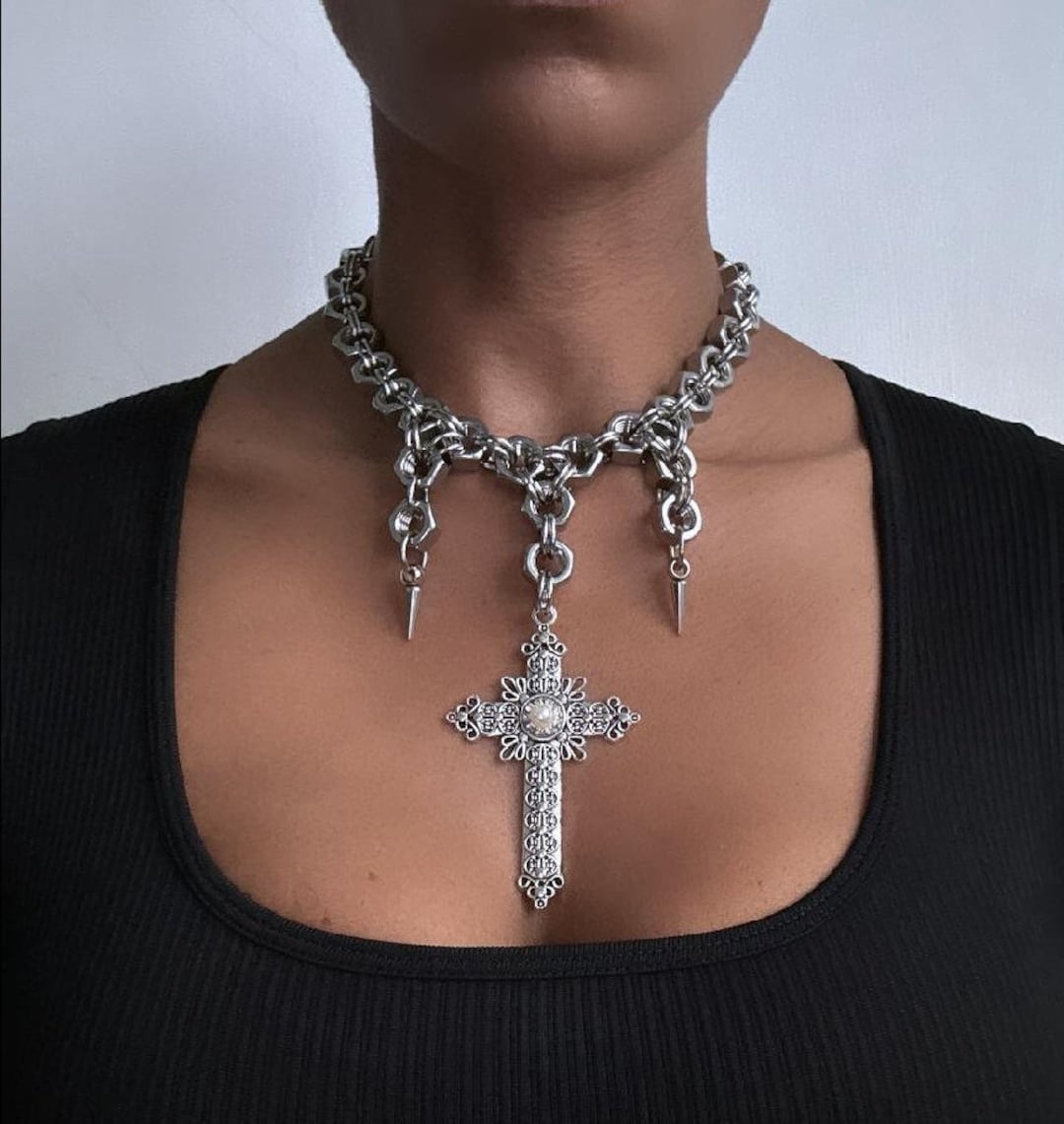 Heavy Duty Stainless Steel Statement Gothic Sliver Nut Chainmail Spike ...