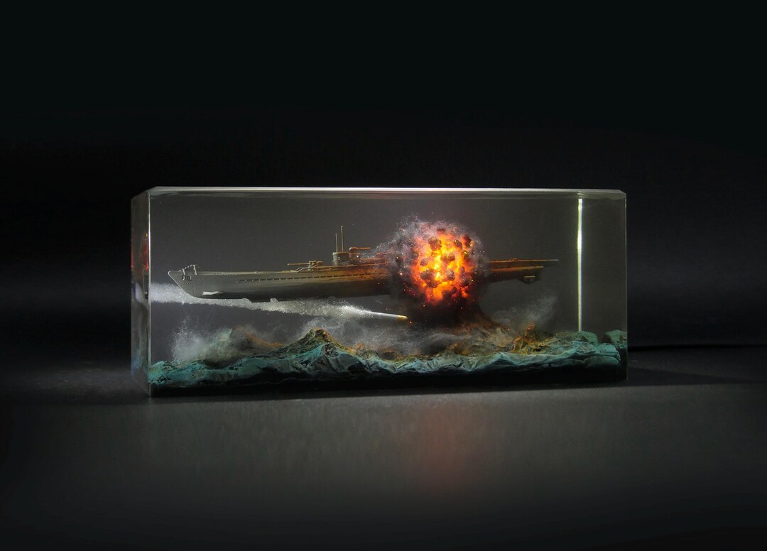 WWII U-boat Diorama, Resin Submarine Explosion, Resin Lamp, Military ...