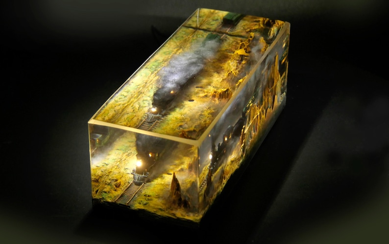 Steam Train American West Resin Sculpture Lamp Unique Gifts Miniature ...