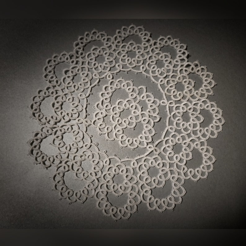 Doily Tatting Pattern: Lace Centerpiece, Shuttle or Needle (PDF Pattern ...