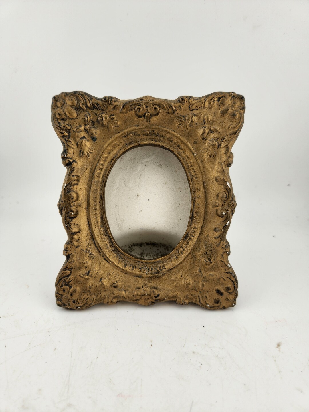 Vintage Ceramic Frame - Stand Alone - Holds 3" X 3" Picture in an Oval ...