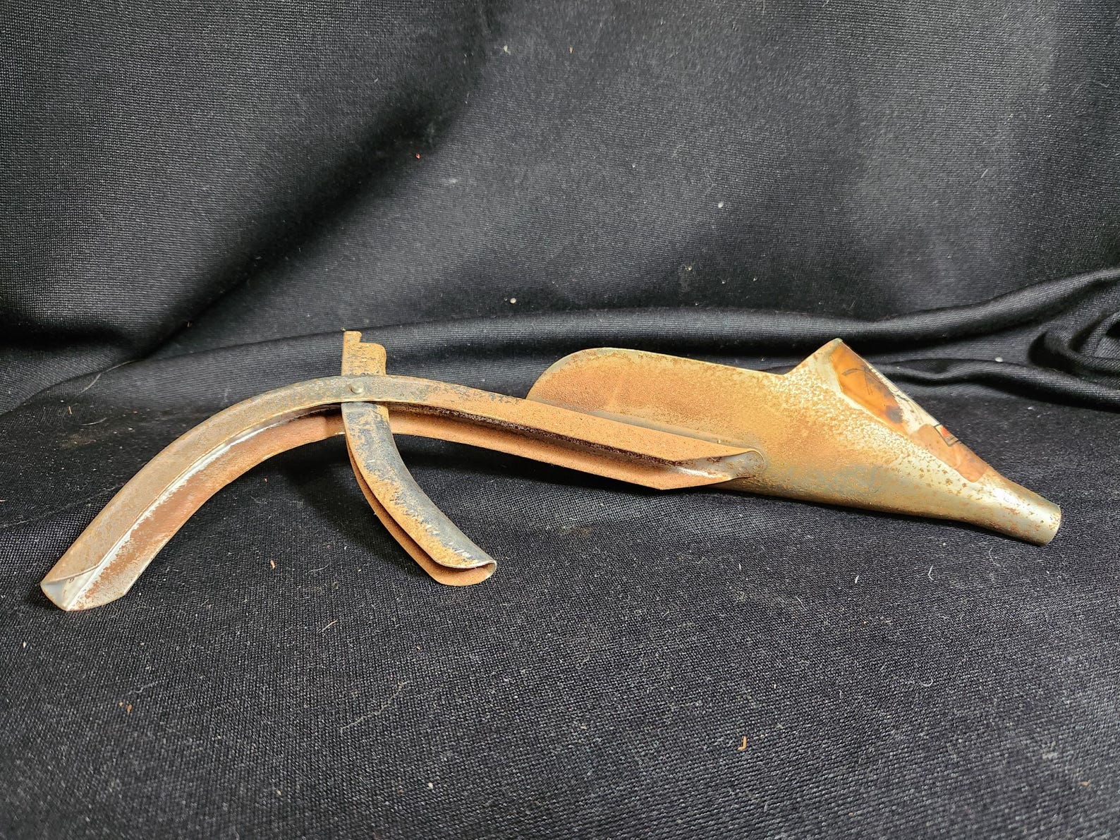 Vintage Oil Fill Trigger Operated Spout / Trigger Moves Freely, but ...