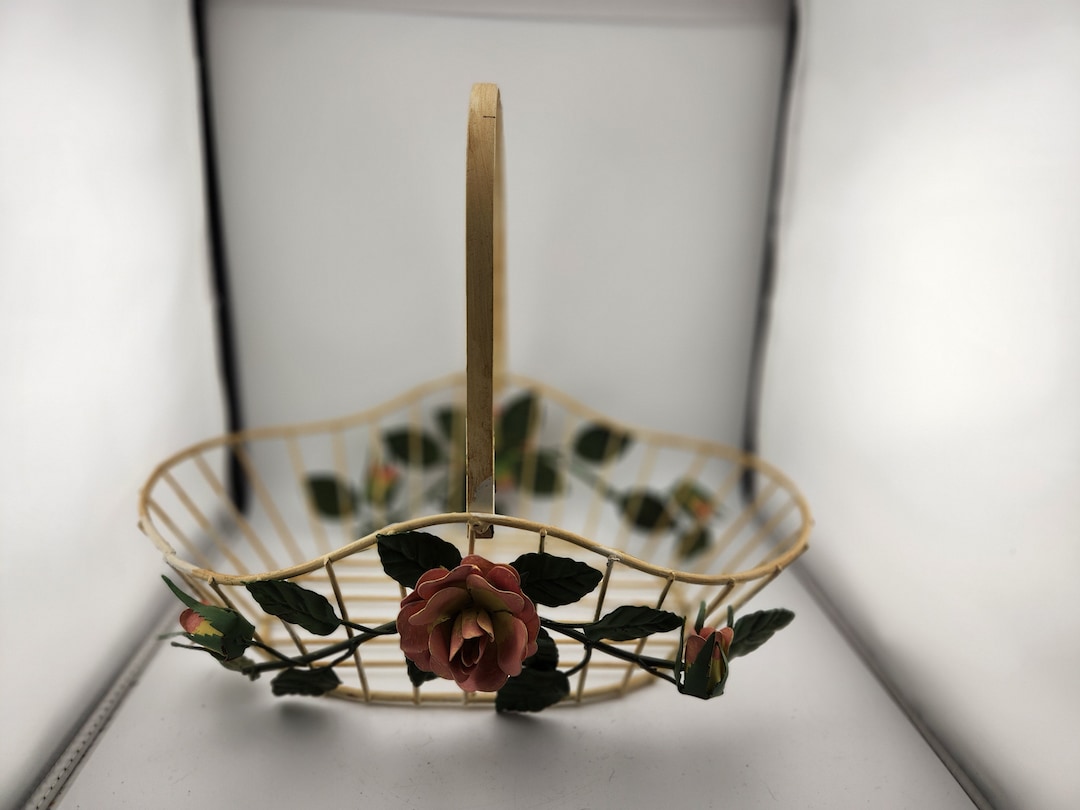 Vintage Large Open Wire Basket With Moveable Handle and Beautiful Metal ...