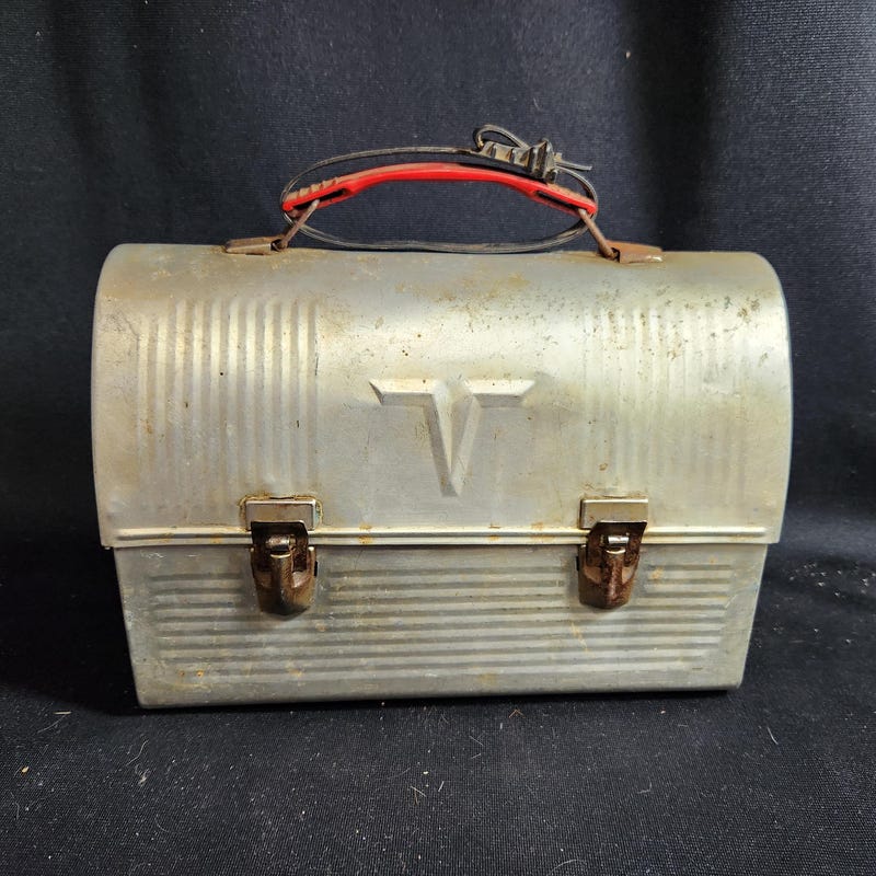 Vintage Lunch Box - Etsy