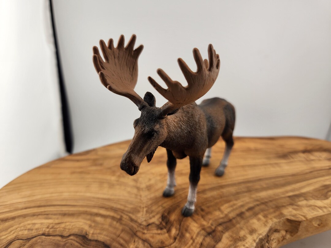 Vintage Heavy Plastic Moose Bull With Antlers - Height 4.5", Width 4.5 ...