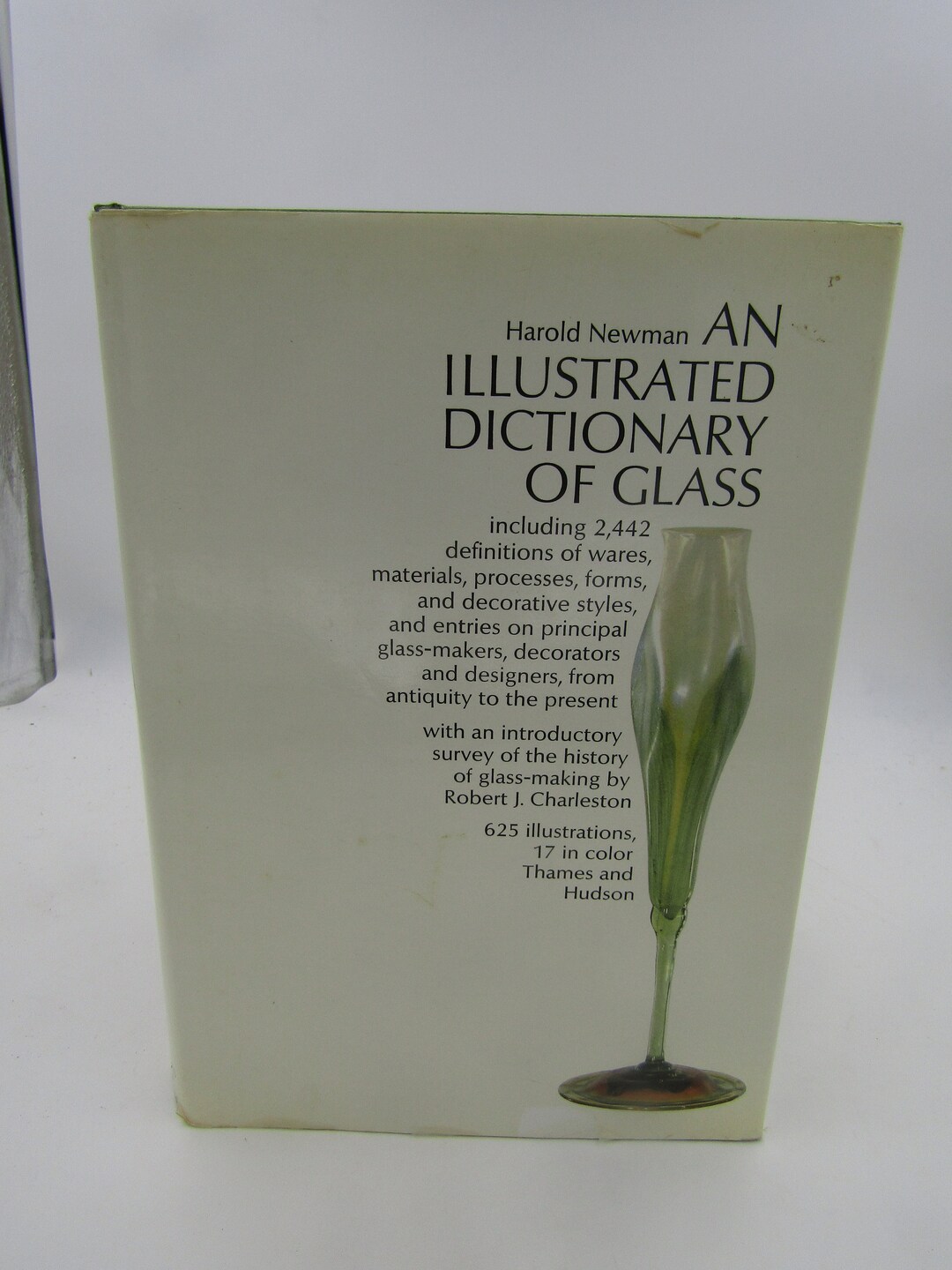 Vintage Book an Illustrated Dictionary of Glass Harold Newman 1977 - Etsy