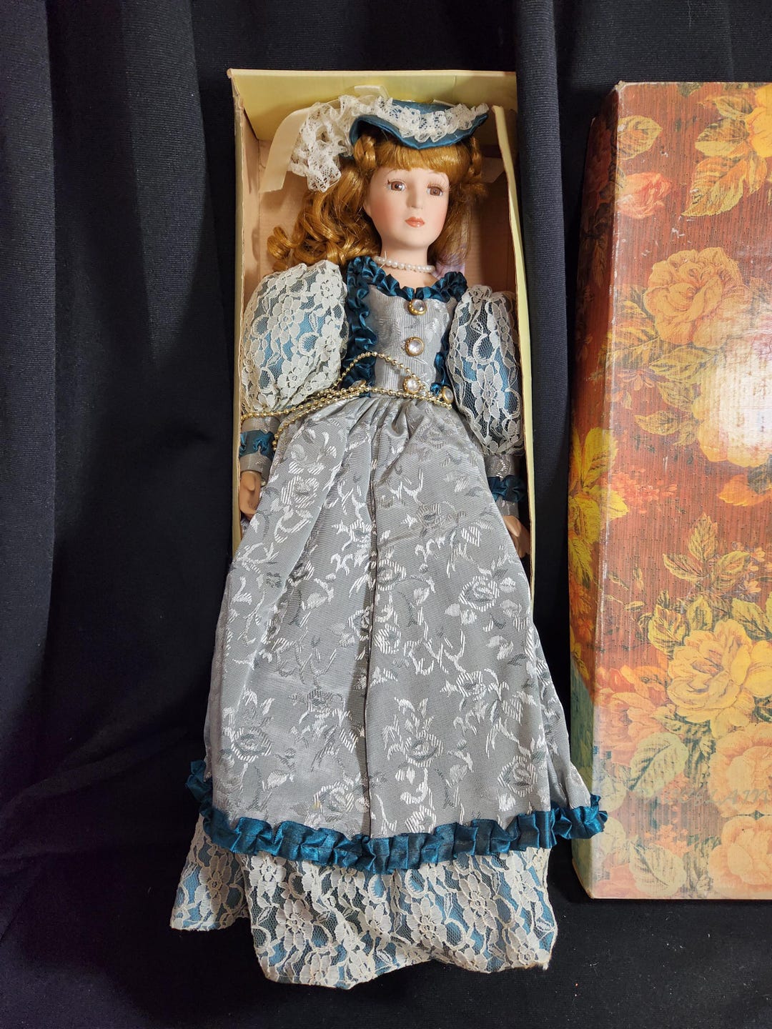 Vintage Collector Porcelain Doll in Victorian Dress - Beautiful Brocade ...