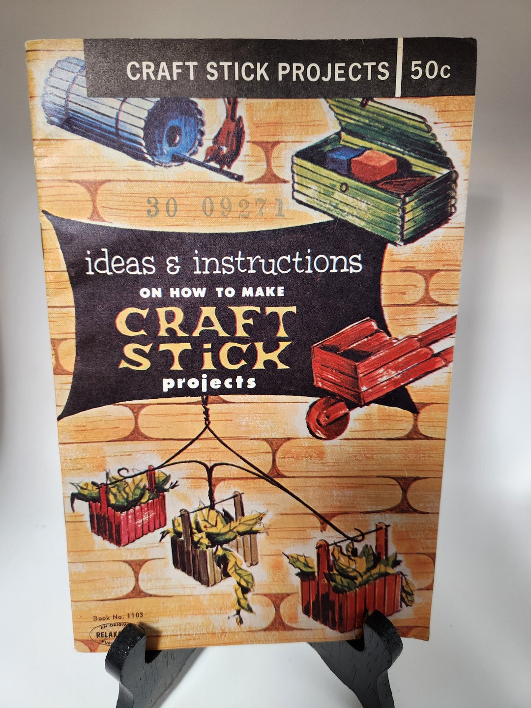 Vintage Booklet / Magazine Ideas and Instructions on How to Make Craft ...