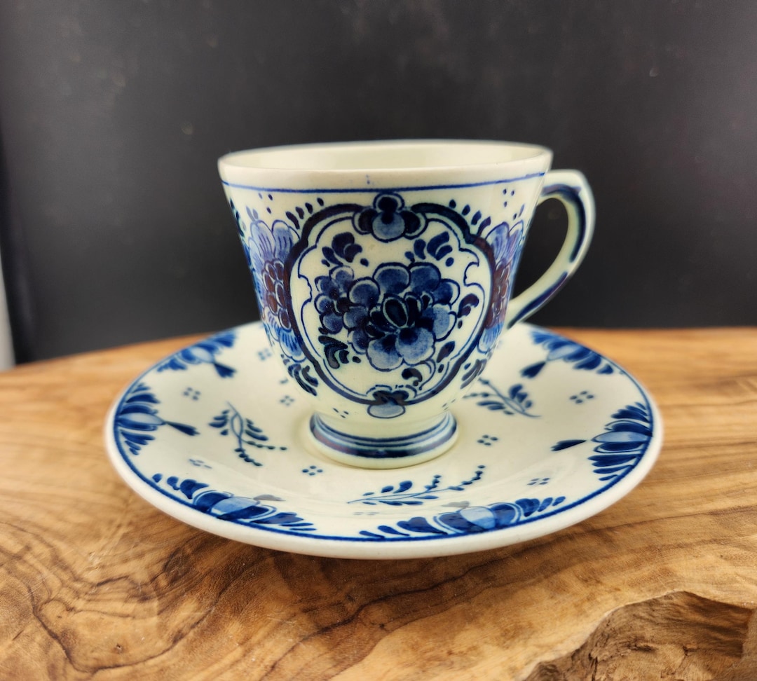 Vintage Netherlands Delfts Porcelain Teacup and Saucer - Plate is 4.25 ...