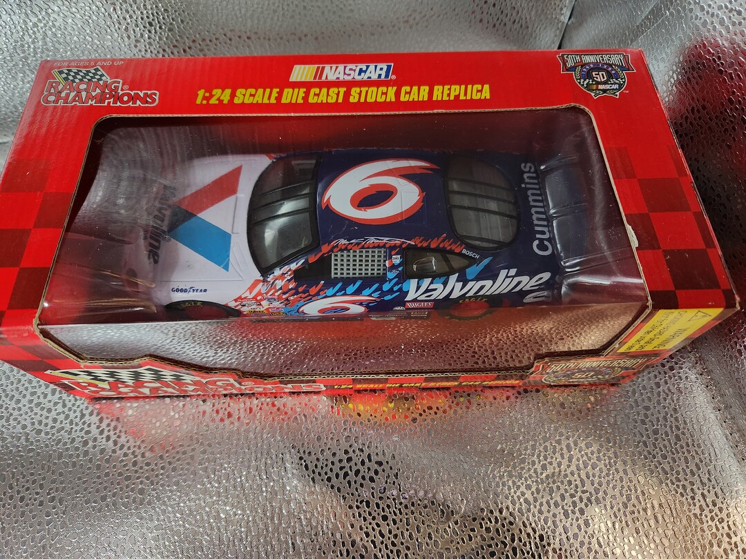 Vintage NASCAR 1999 Collectible Racing Champions 1.24 Scale Die Cast ...
