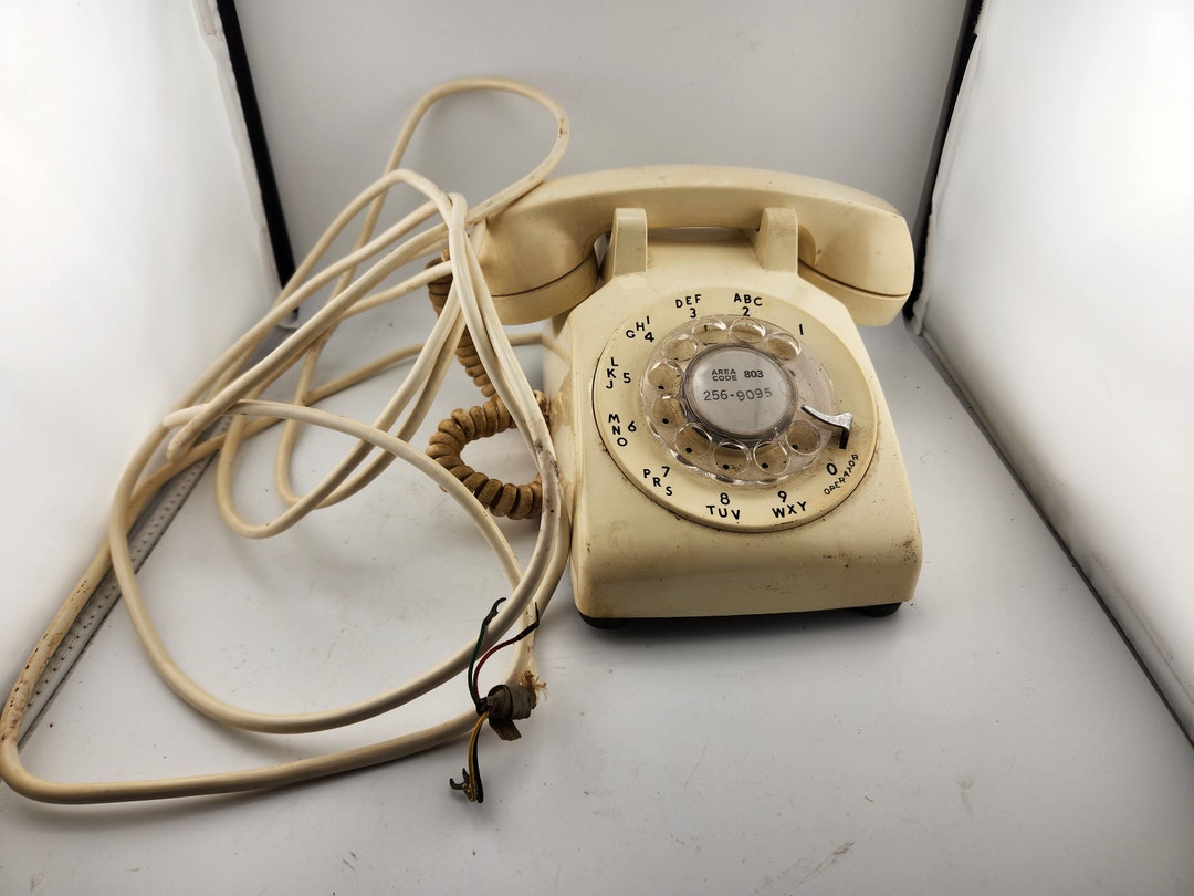 Vintage Western Electric Bell System Rotary Dial Telephone. Line ...