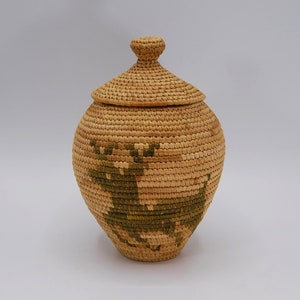 Vintage Yupik Deer Basket Arctic Yup Ik-inupiat Coiled Lid Sea - Etsy