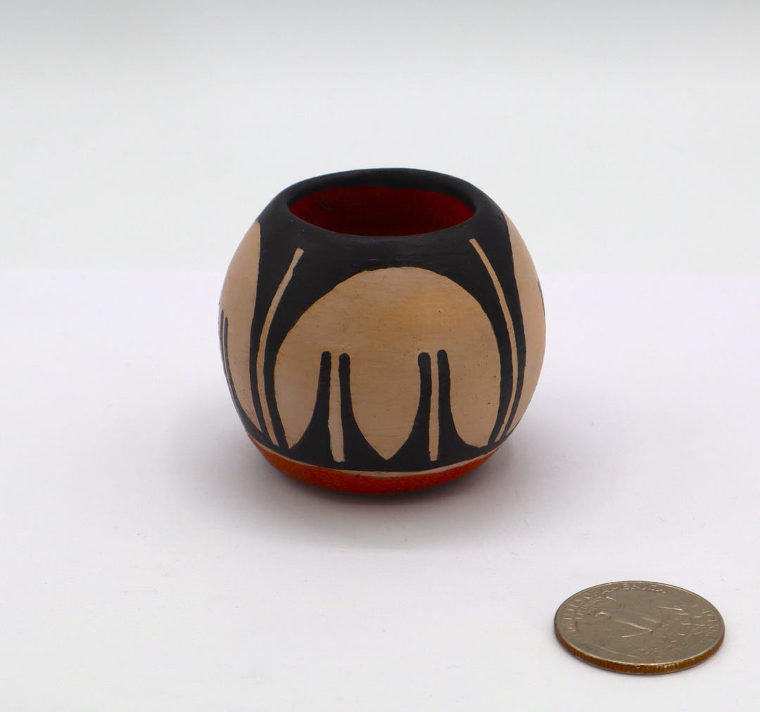 Mini Santo Domingo Kewa Pot Polychrome Handpainted Designs Melinda ...