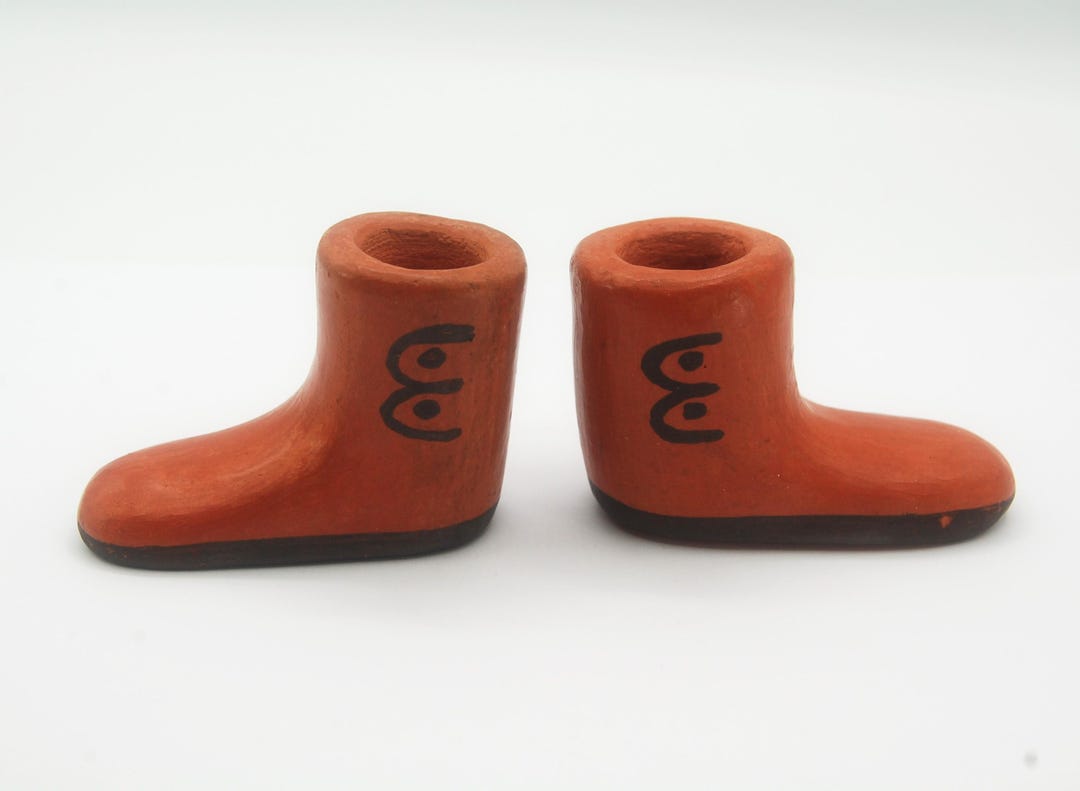 Mini Pueblo Pottery Redware Moccasin Boots Buttons MM5 Polished Pair ...