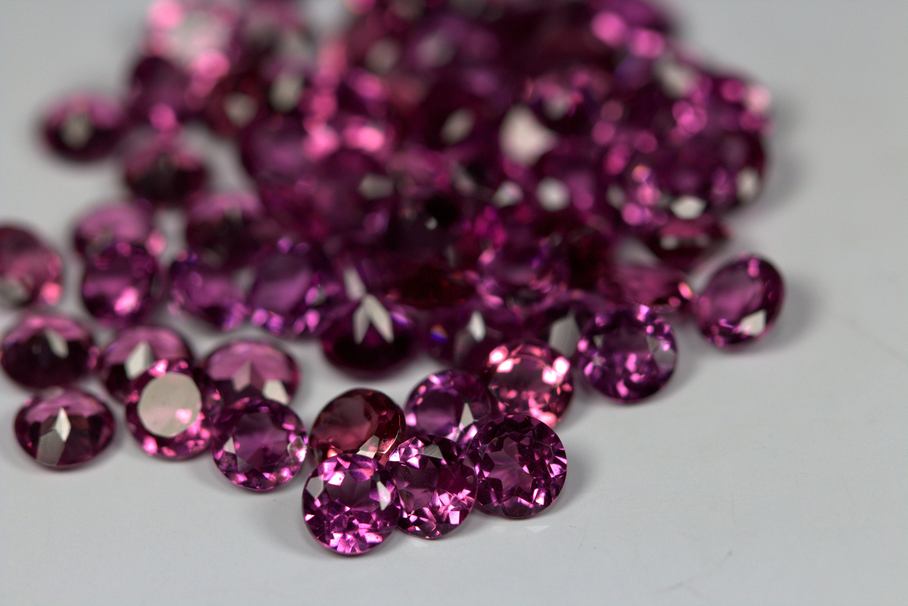 Light Shade Rhodolite Garnet Faceted Rounds. 3 Mm 5 Mm Size. - Etsy
