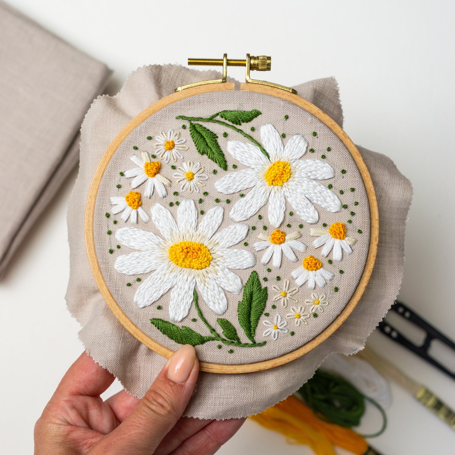 Hand Embroidery Pattern DAISY FIELD - Etsy