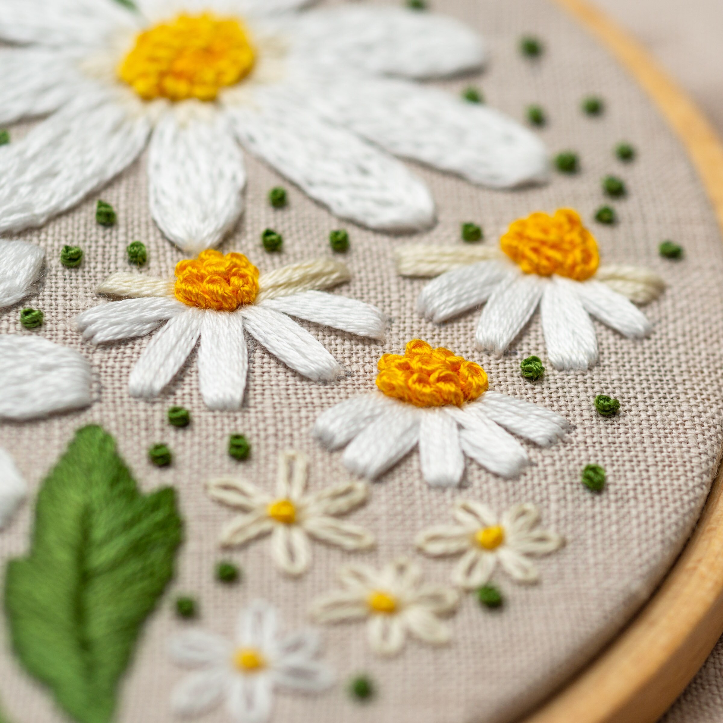 Hand Embroidery Pattern DAISY FIELD - Etsy