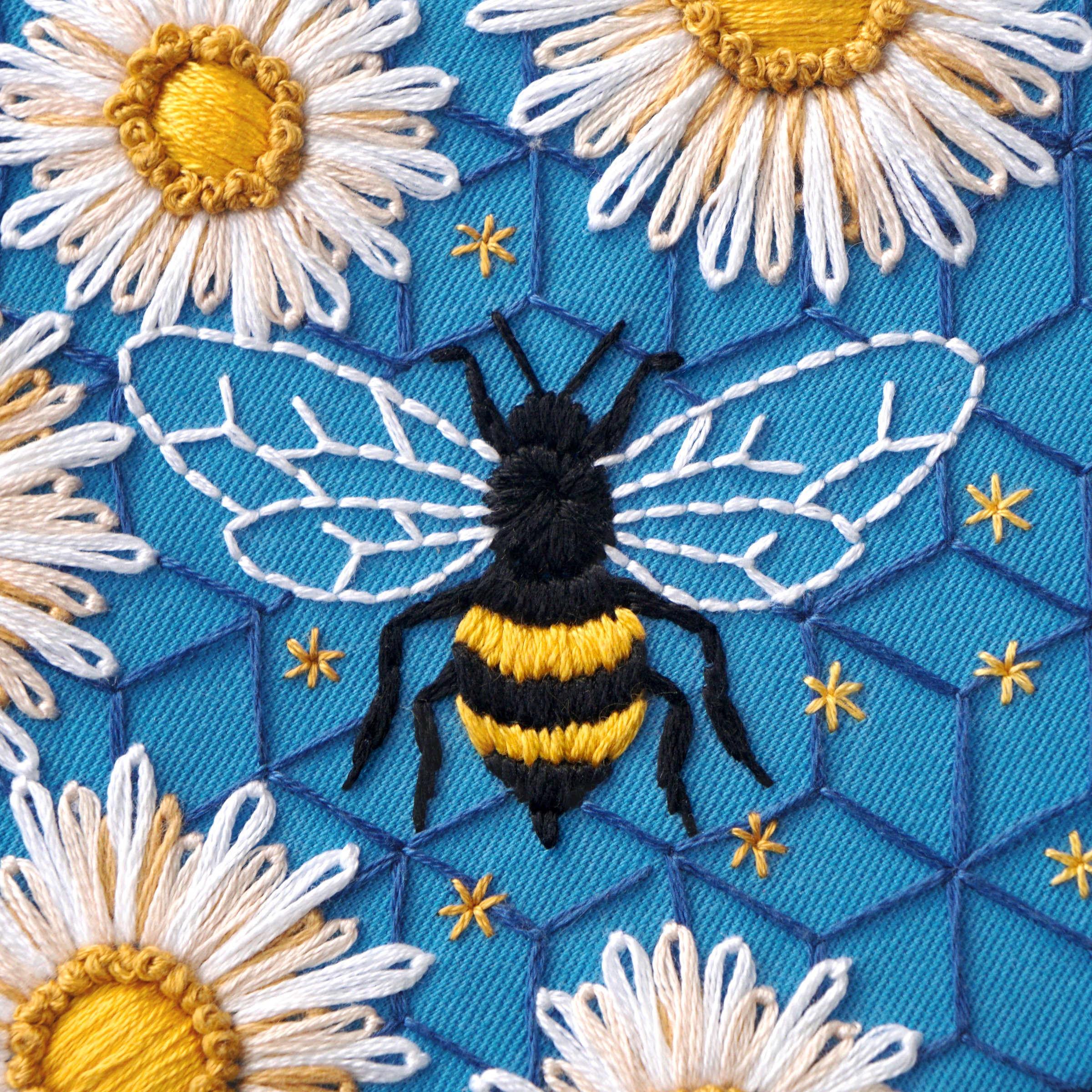 Embroidery Pattern Bee Embroidery Daisy Embroidery Pattern - Etsy