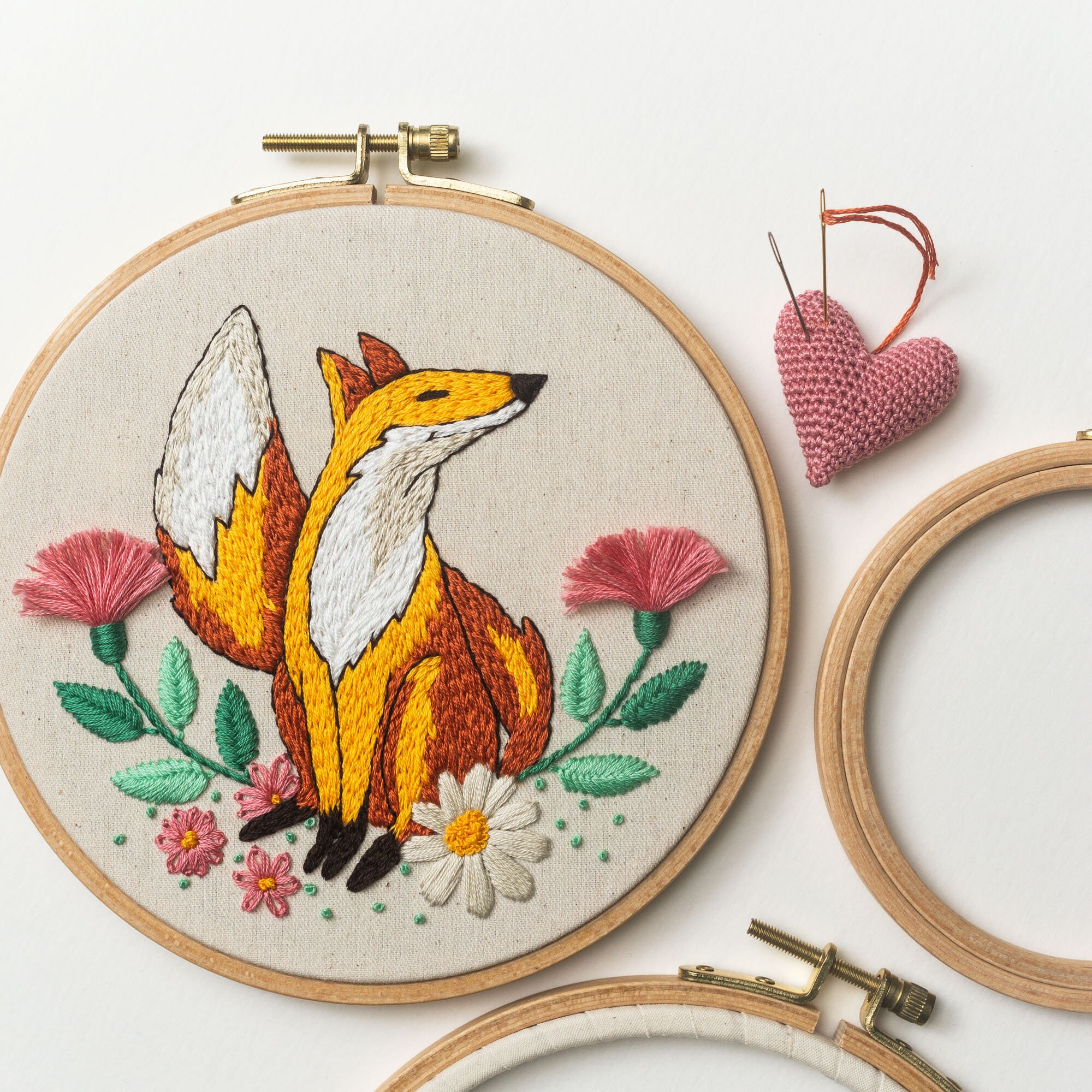 Hand Embroidery FOX Embroidery Pattern With Flowers - Etsy