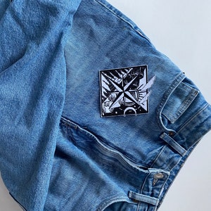 Compass Day Night Patch, Explorer Hiking Patch, Black White Traveler ...