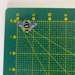 Tiny Bee Fusible Patch: Bumblebee Insect Applique - Etsy