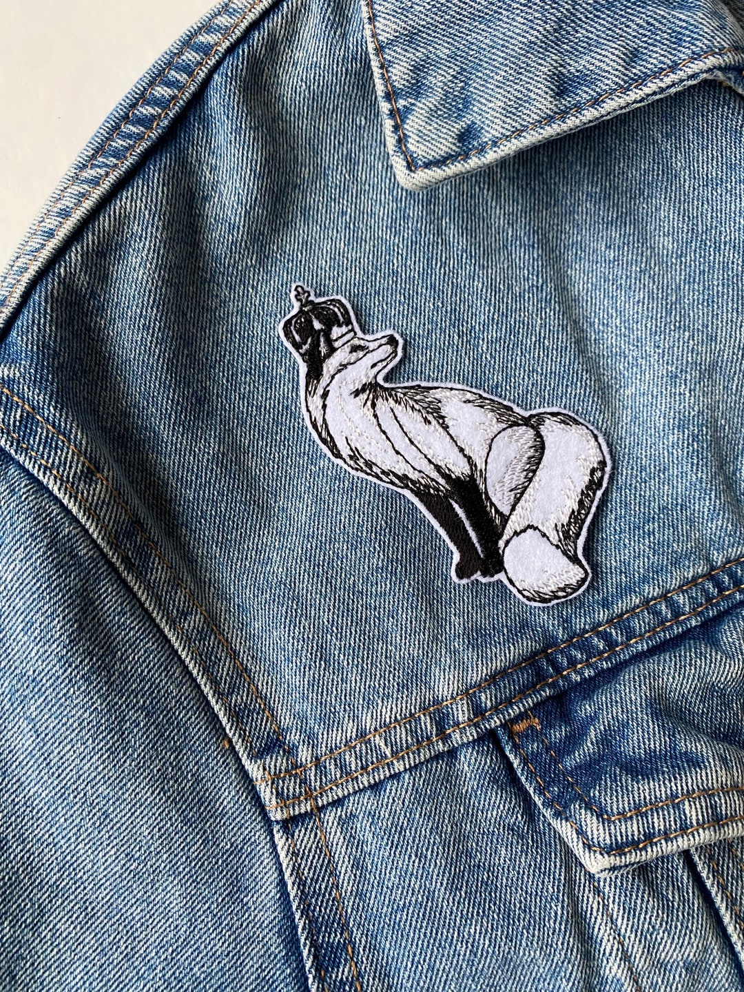 Royal Noble Fox Iron on Patch, Queen Fox With Crown, Forest Fox Badge ...