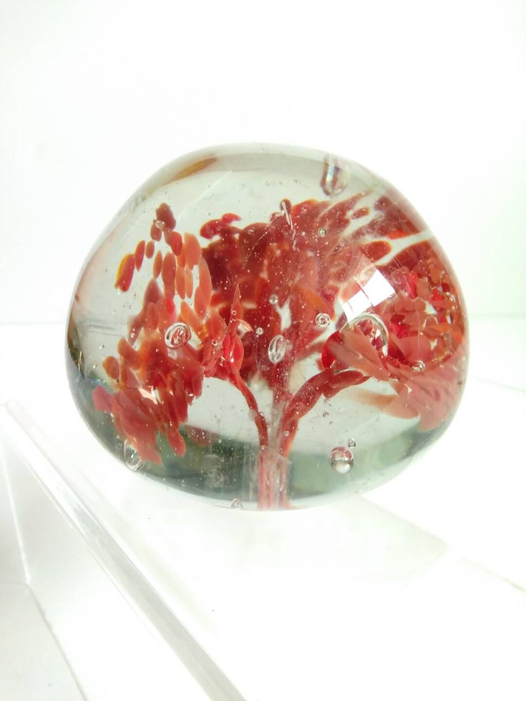 Vintage Lucite Floral Paperweight Ball/vintage Office Desk Decor/home ...