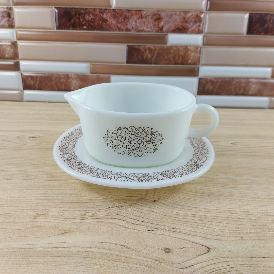 Pyrex Woodland Brown Gravy Boat and Tray/vintage Pyrex Gravy Boat With ...