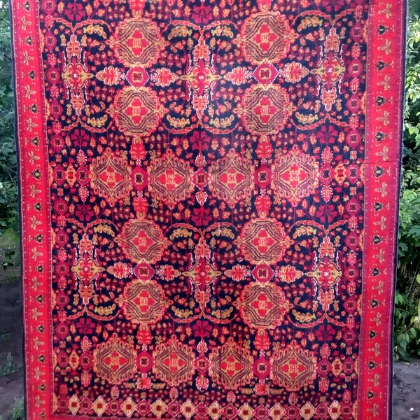 Russian Rug - Etsy