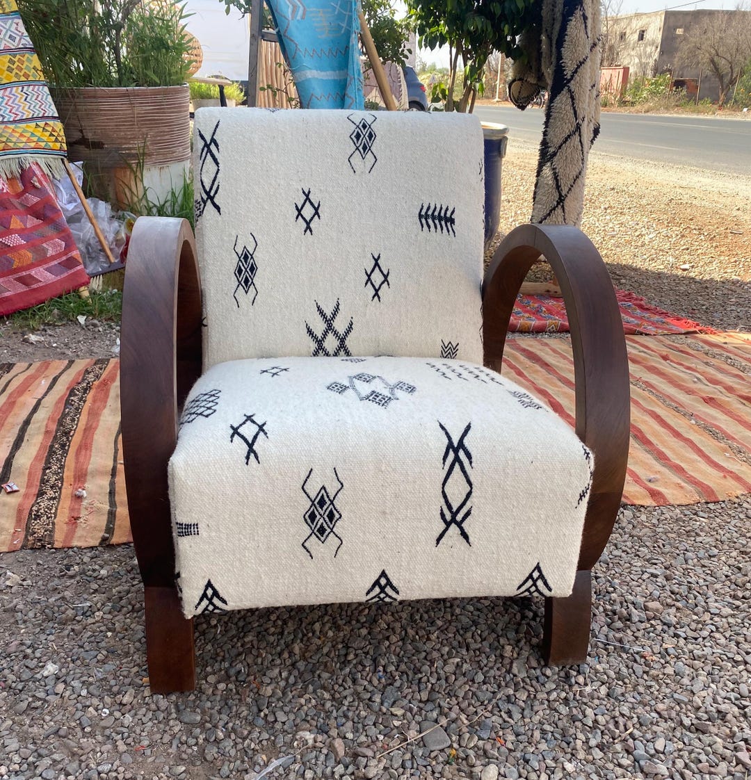 White Retro Chic Armchair Embrace Mid-century Modern Style, Mid Century ...