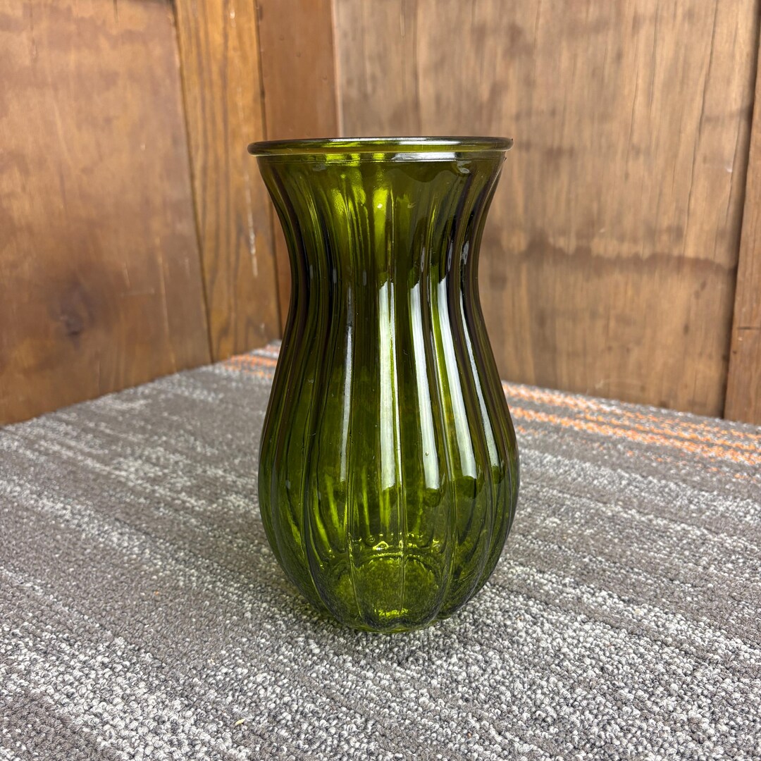 Vintage Hoosier Green Glass Flower Vase Raised Ribs - Etsy