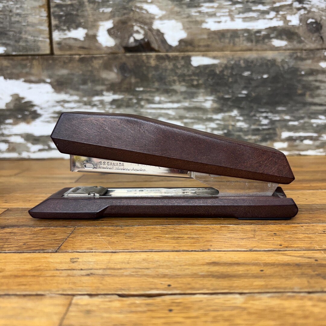 Vintage Brown Faux Wood Premium Executive Stapler Isabergs Verkstads AB ...