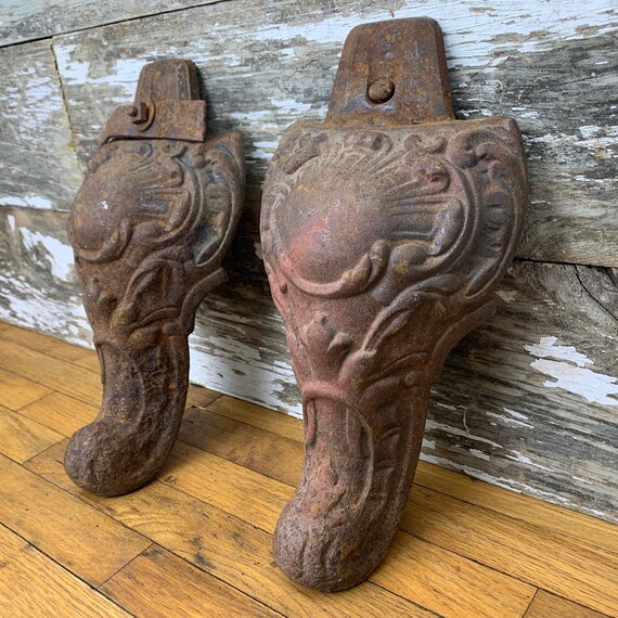 Antique cast iron claw feet store