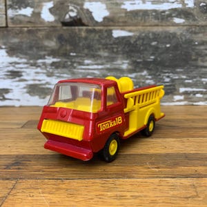 Vintage Mini Tonka Fire Engine Pumper Truck With Ladders - Yellow Rims ...
