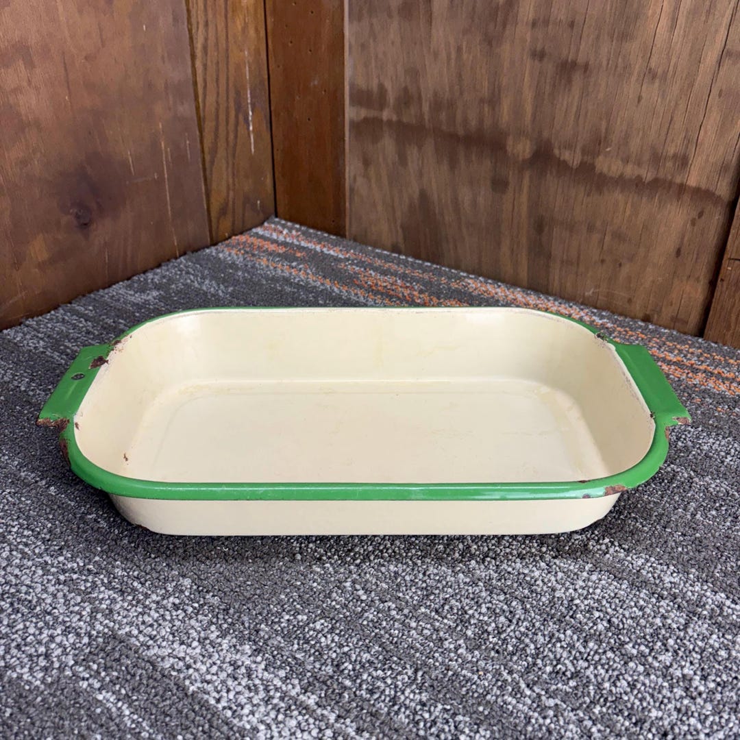 Vintage Green Rimmed Enamelware Baking Pan 9x15 - Etsy
