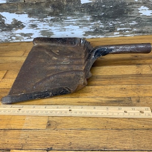 Vintage Rustic Black Metal Dust Pan Industrial Pressed Steel 12 Wide - Etsy