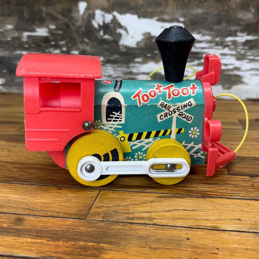 Toot Toot Train 1962 Vintage Fisher Price Pull Along Toy Train - 1960s ...