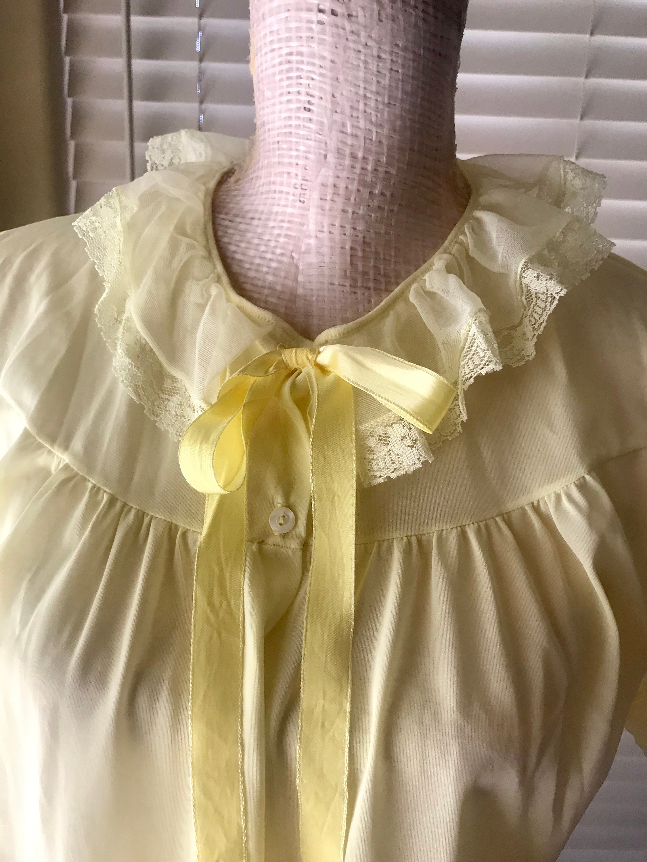 Vintage 1950 Michelene Nylon Bed Jacket With Lace Boudoir - Etsy